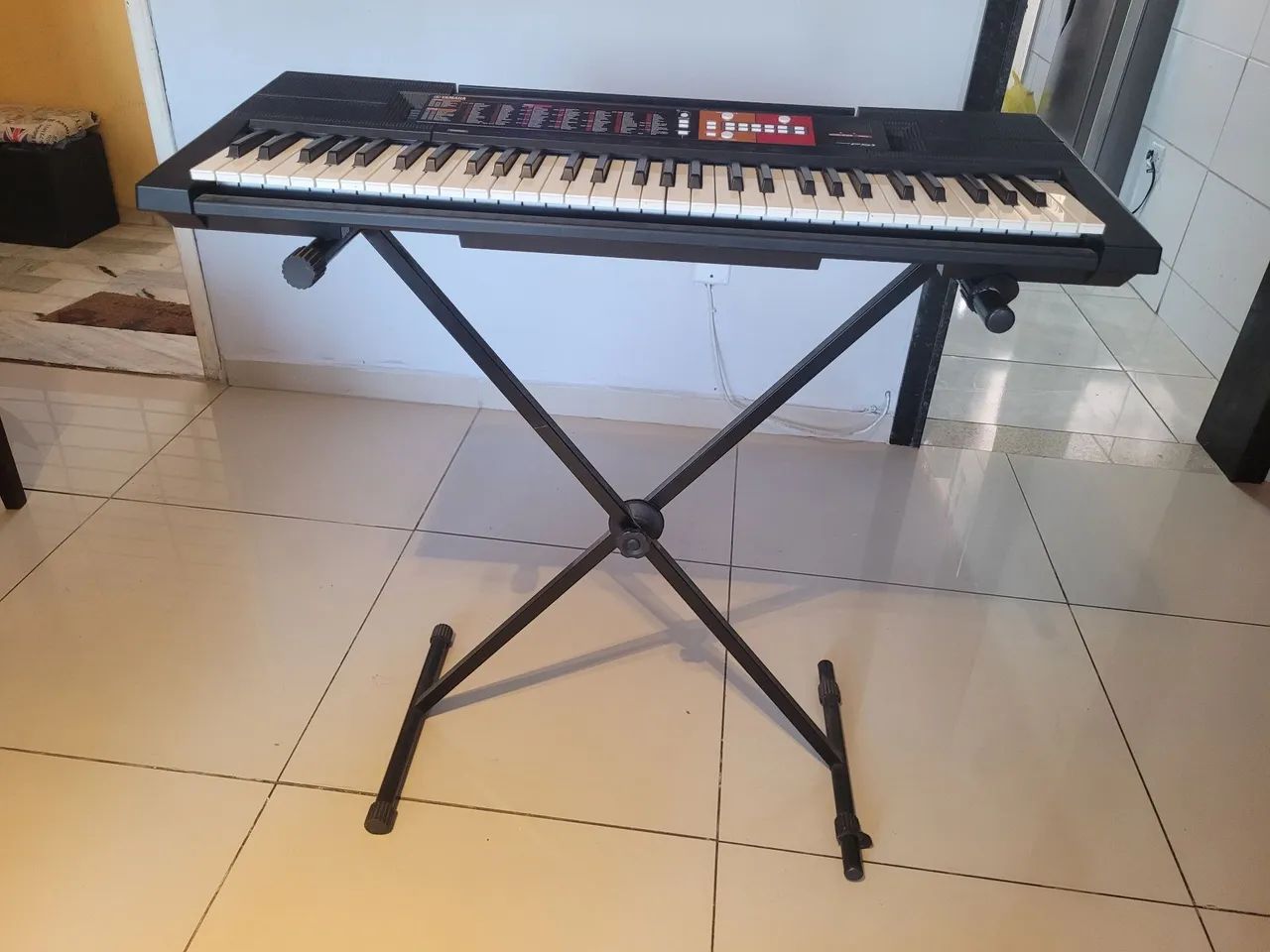 teclado yamaha psr f51 - Instrumentos musicais - Jardim Atlântico ...