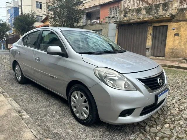 NISSAN VERSA 2013 Usados e Novos