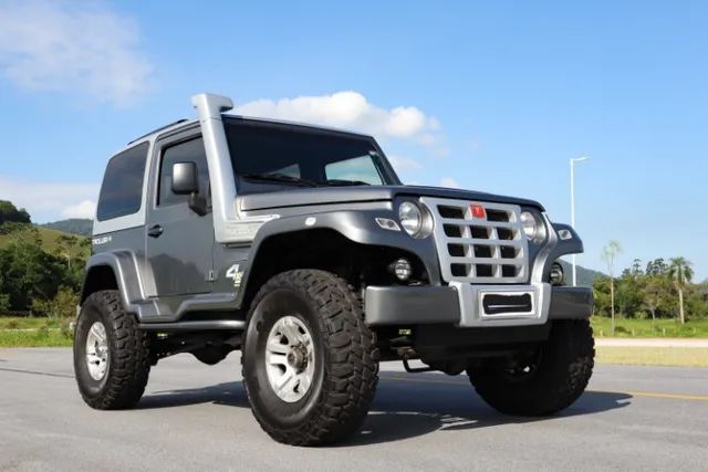 pick-ups TROLLER 2013 Usados e Novos