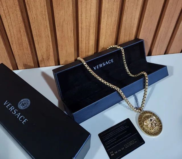 "corrente versace" no Brasil