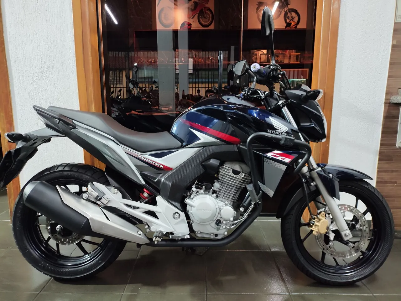 Motos HONDA CB 2018 no Brasil