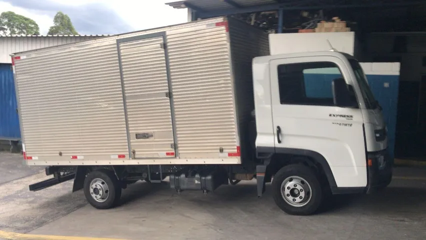 "caminhao vuc" - Caminhões no Brasil