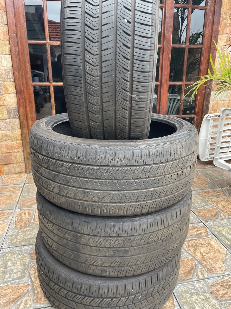 Pneus 265/40/R22 - Peças para carros, vans e utilitários - Gardênia ...