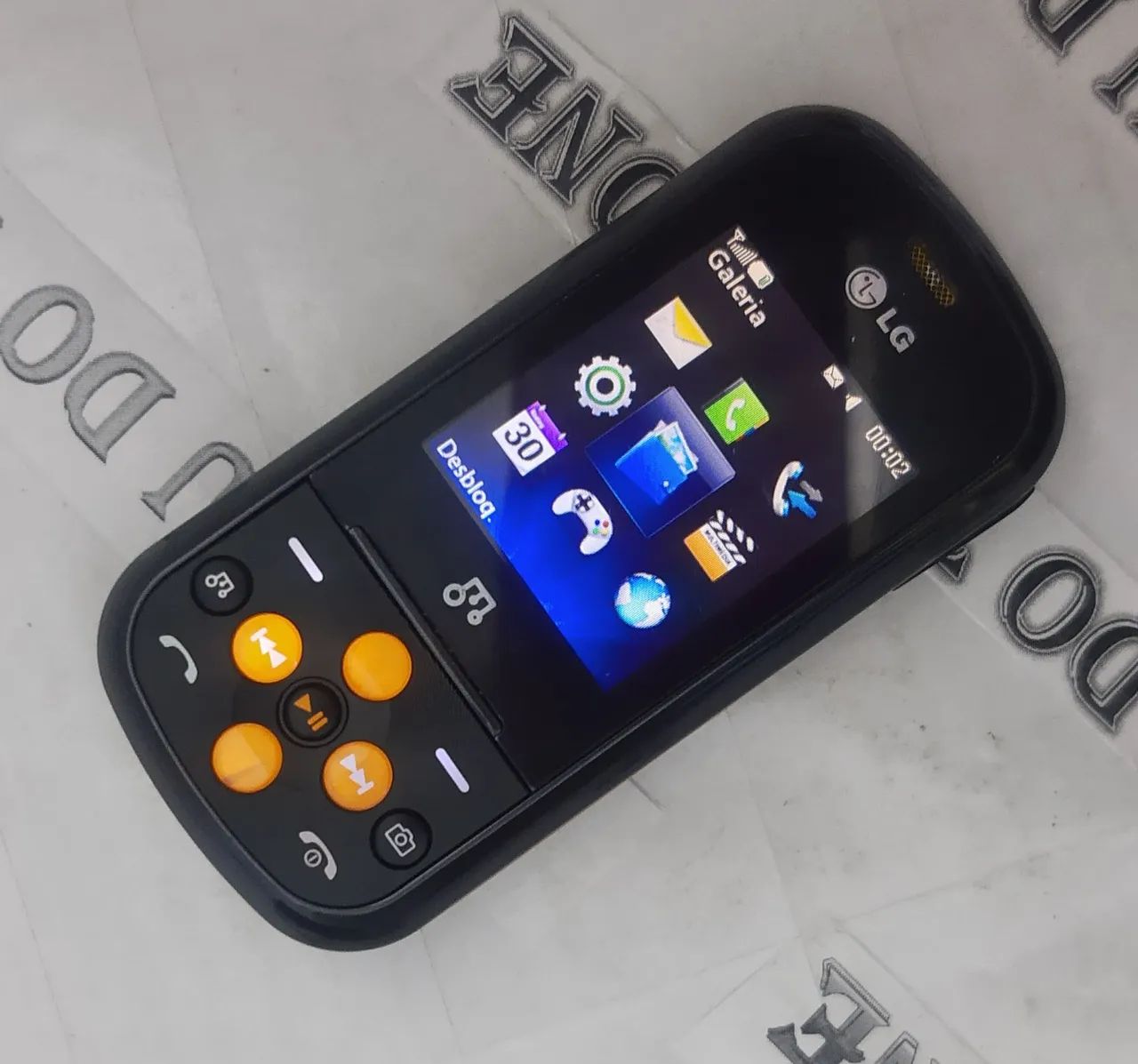 LG GB280 cores do GM205 celular antigo RELIQUIA impecável - Hobbies e ...