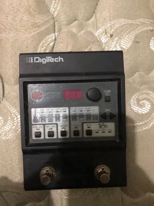 "pedaleiras digitech" no Brasil