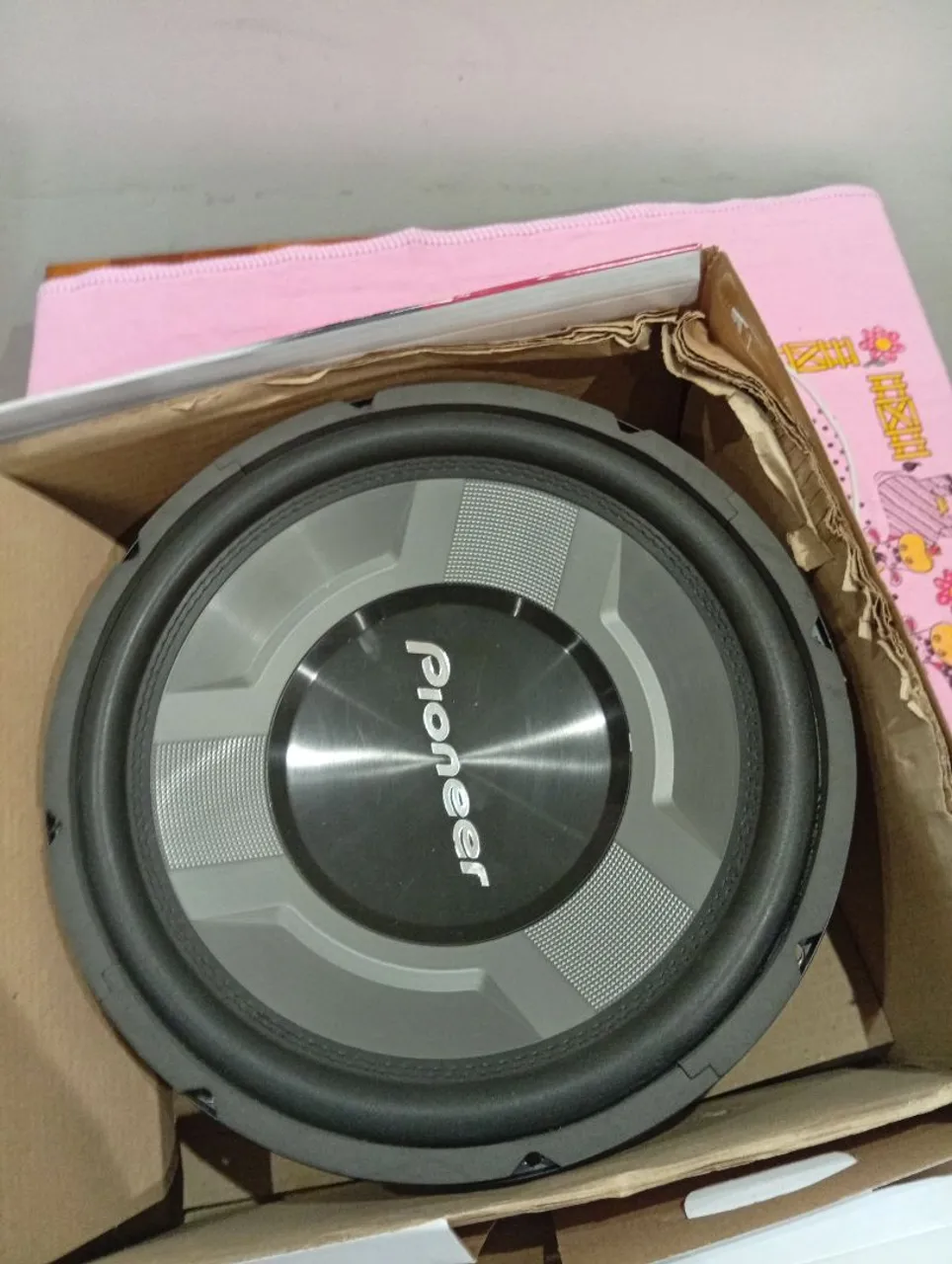 "subwoofer pioneer cara preta" no Brasil