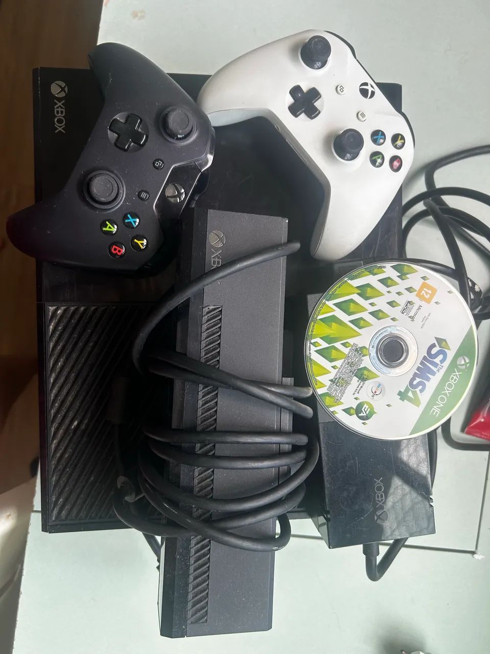Xbox One 500GB + 2 Controles + Kinect + jogo THE SIMS 4 - Consoles de ...