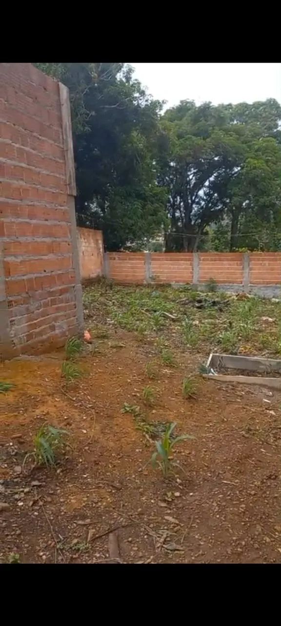 Vendo um terreno com meia casa levando no ponto de colocar o telhado 10 ...