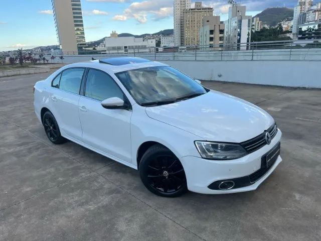 VOLKSWAGEN JETTA Usados e Novos