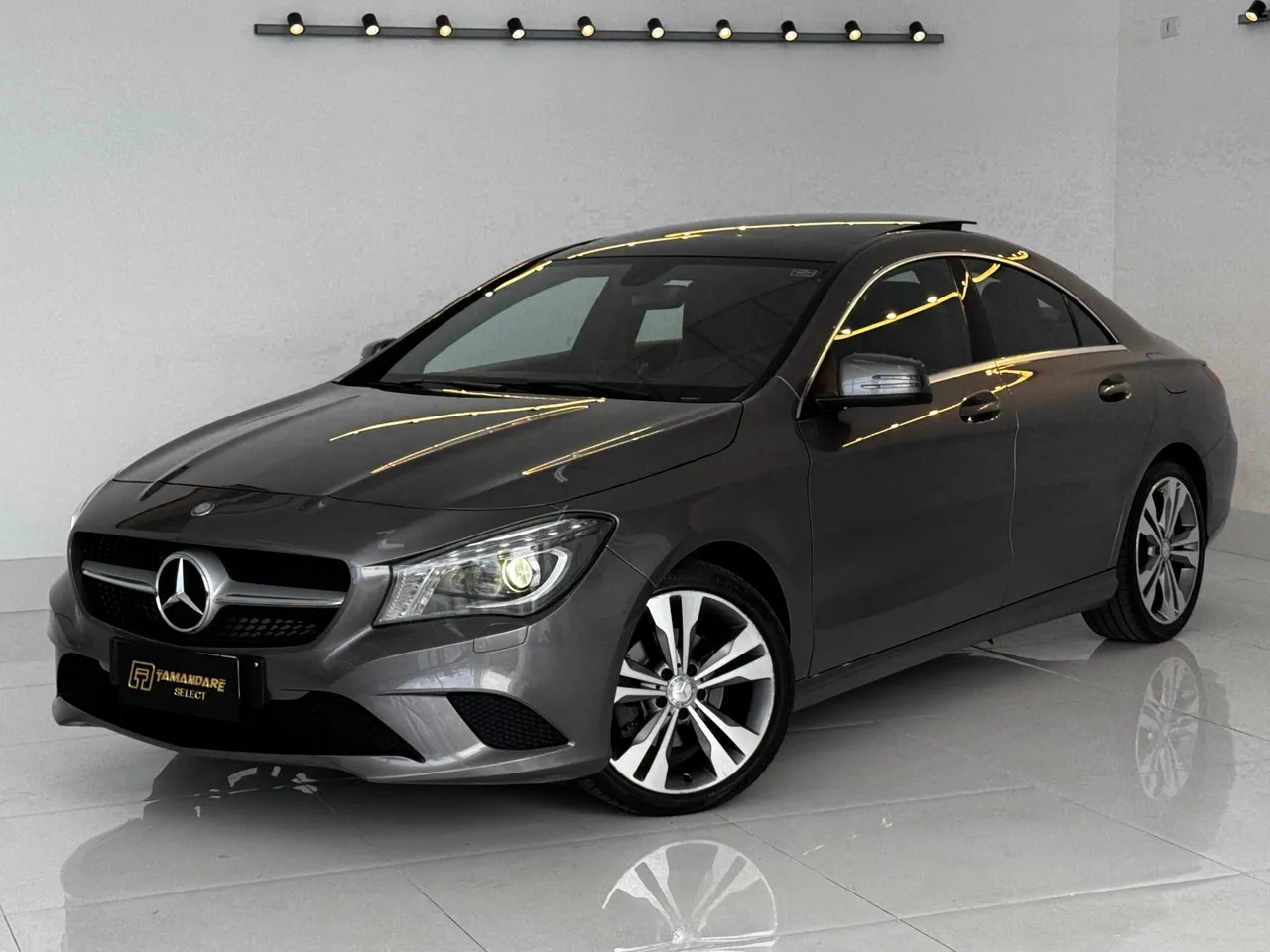 MERCEDES-BENZ CLA-200 Usados e Novos
