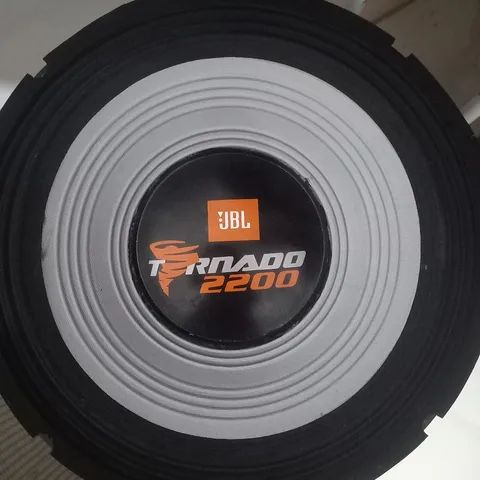 "graves de 15 polegadas" no Brasil