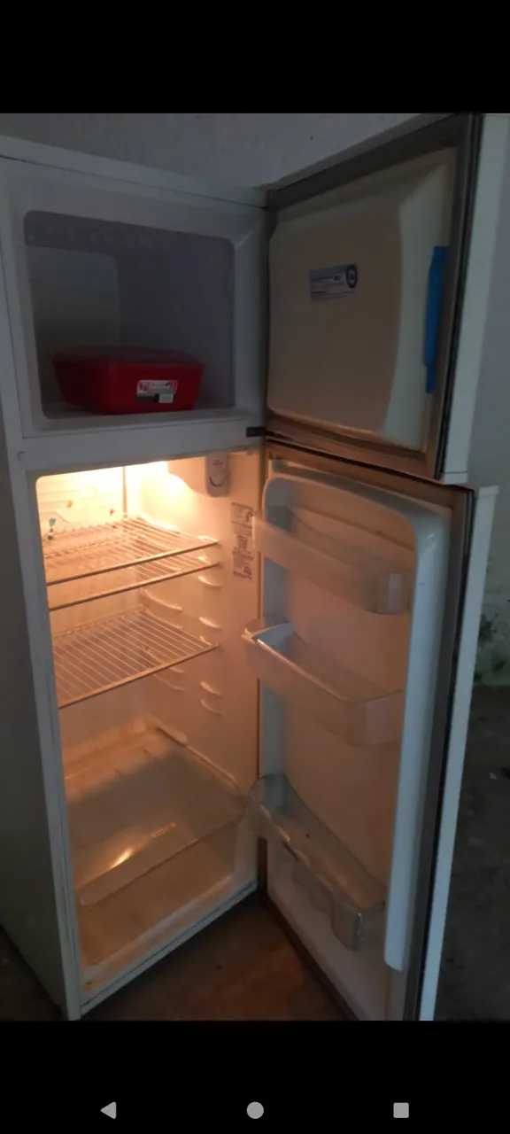 "freezer-pequeno" - Geladeiras e Freezers no Brasil