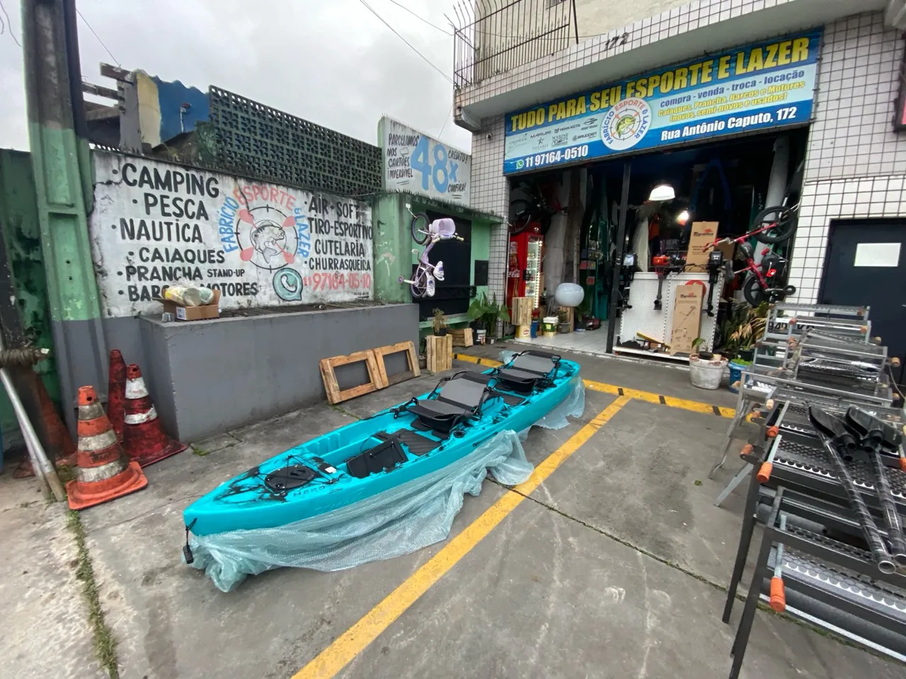 "caiaques com motor" no Brasil