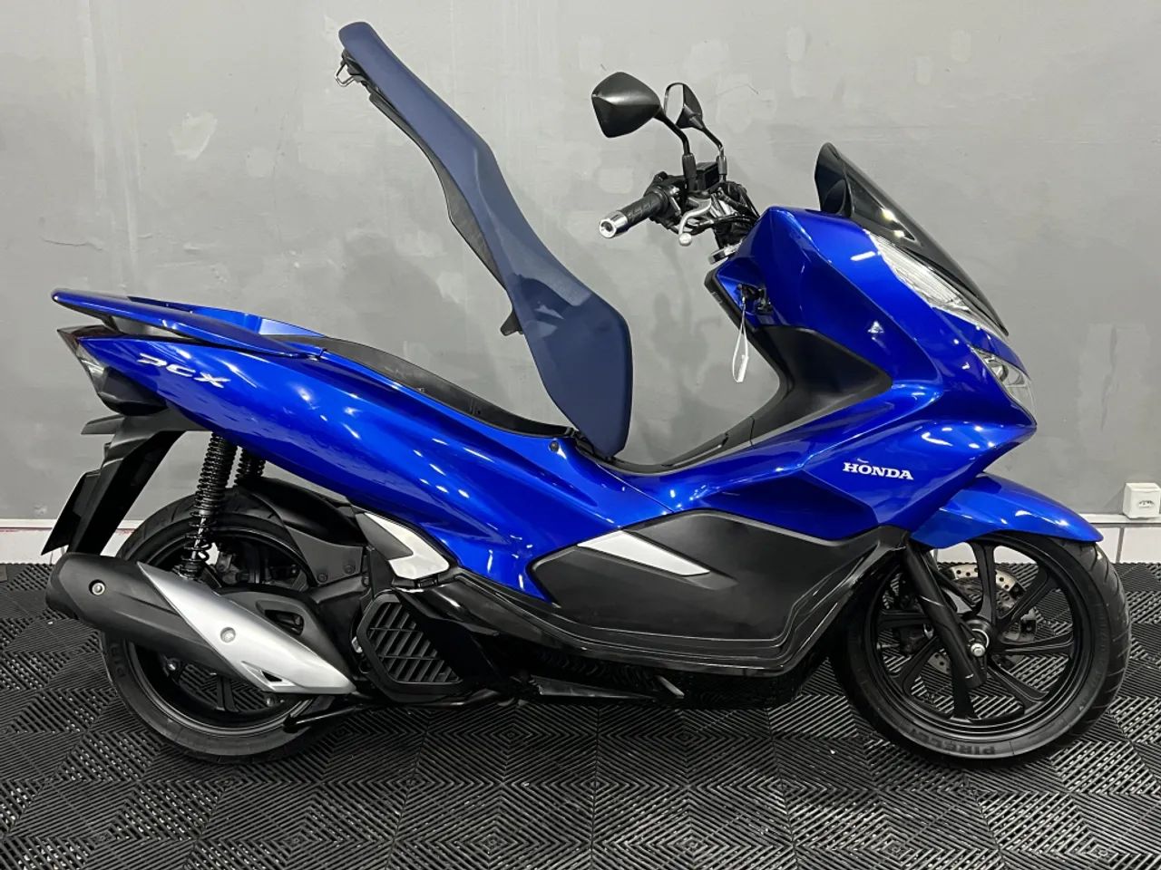 Motos HONDA PCX 2022 no Brasil