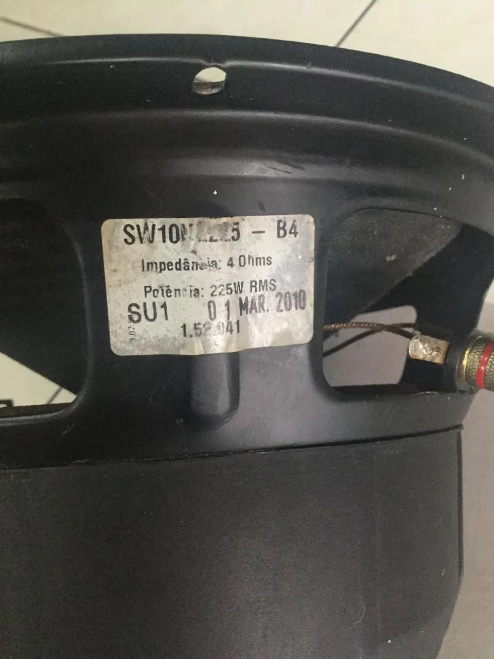 Alto falante subwoofer Bomber New Edge de 10 p 225W RMS 4 Ohms ...