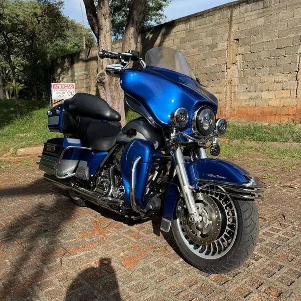 Motos HARLEY-DAVIDSON FLHTCU no Brasil