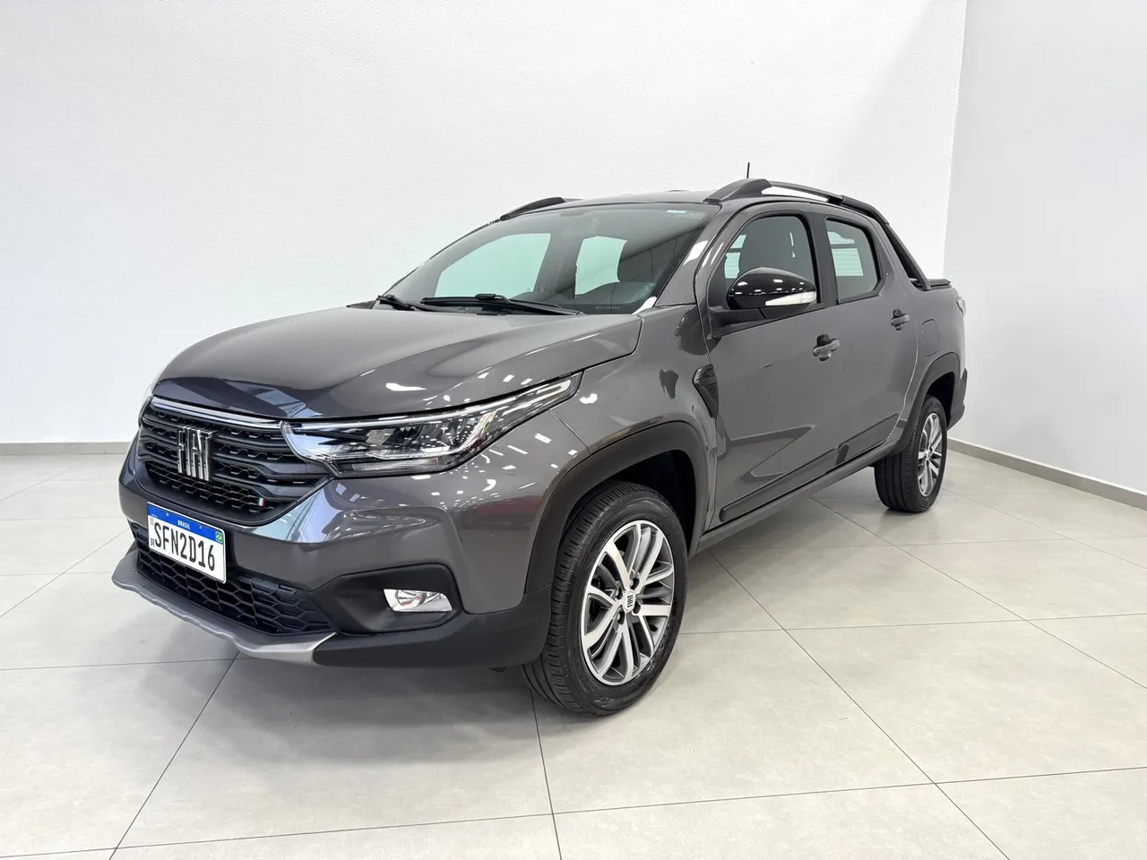 FIAT STRADA VOLCANO 1.3 FLEX 8V CD AUT. Usados e Novos