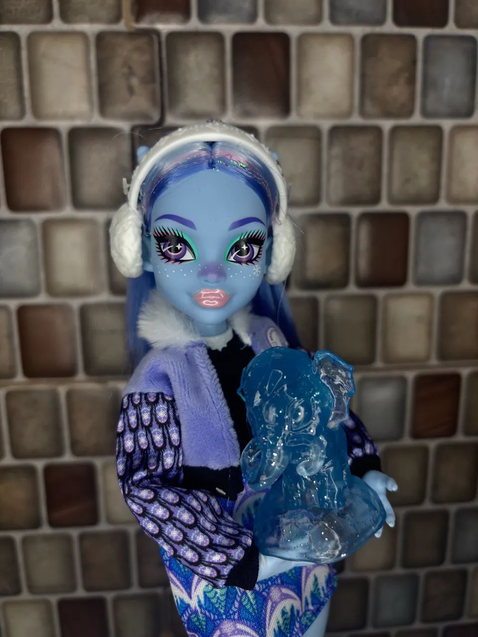 Monster High G3 Abbey Fearbook Completa - Hobbies e coleções - Seriema ...