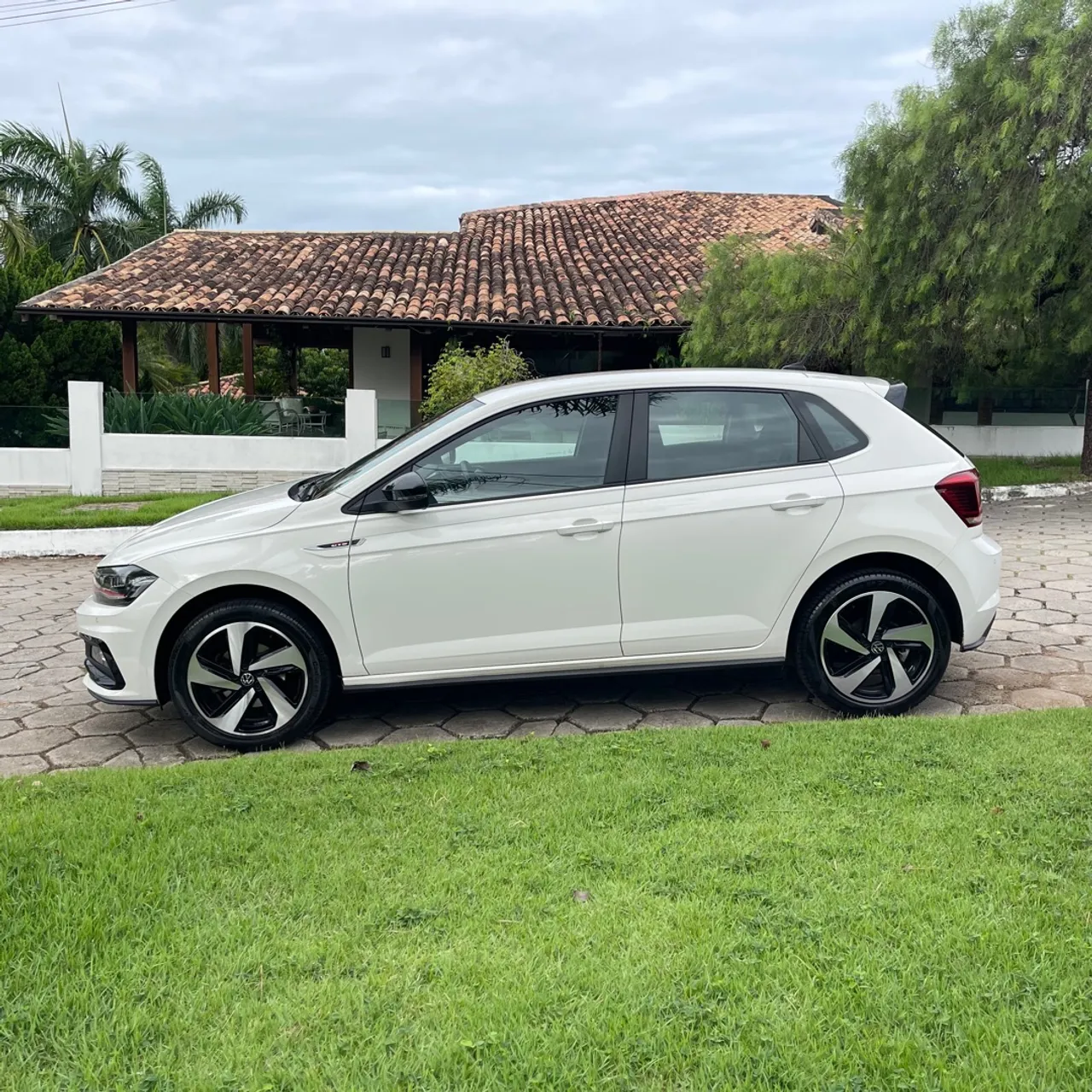 VOLKSWAGEN POLO GTS 1.4 TSI 16V FLEX Usados e Novos