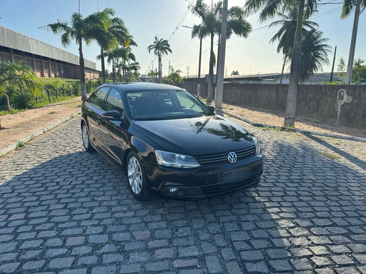 VOLKSWAGEN JETTA 2012 Usados e Novos