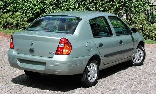 RENAULT CLIO 2003 Usados e Novos