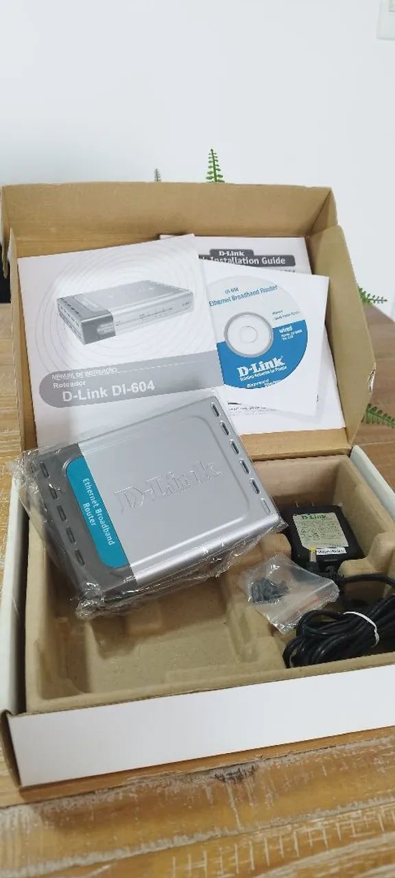 Roteador D-Link DI-604 Ethernet Broadband Router - Conectividade e ...