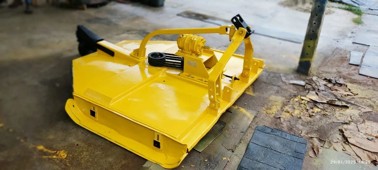 Roçadeira TATU - Tratores e máquinas agrícolas - São José, Barroso ...