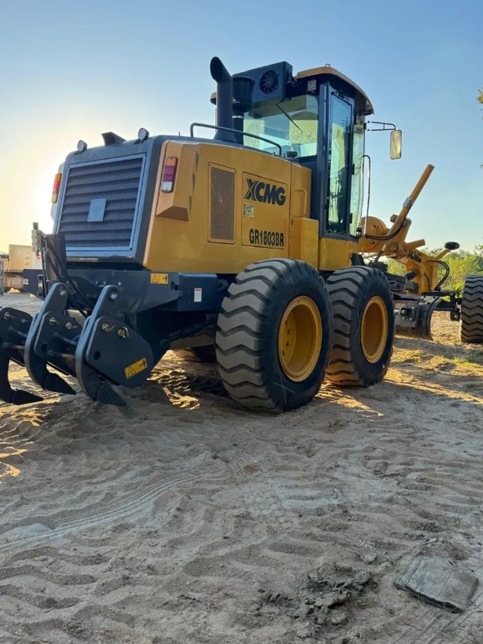 Motoniveladora XCMG 2025 GR1803BR Nova Sem Uso - Tratores e máquinas agrícolas - Jardim Sônia ...