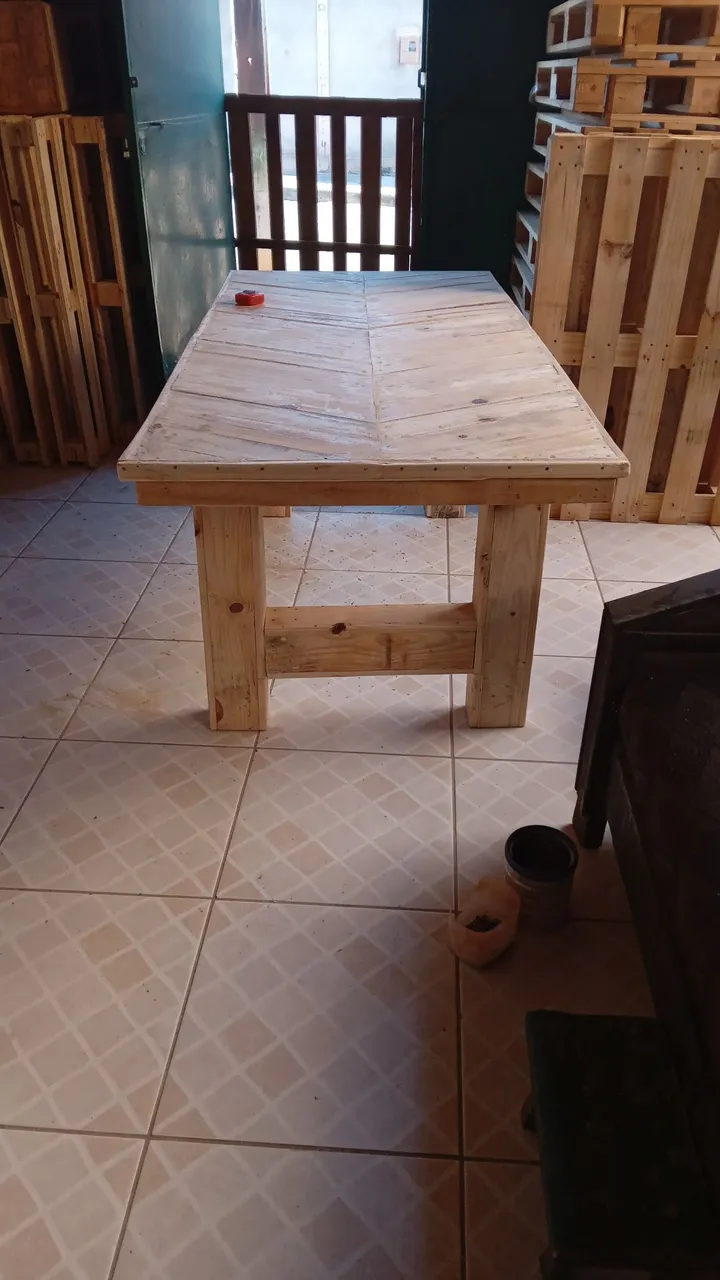 "mesa feita de pallet" - Mesas no Brasil