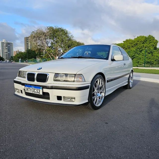 BMW 323I Usados e Novos