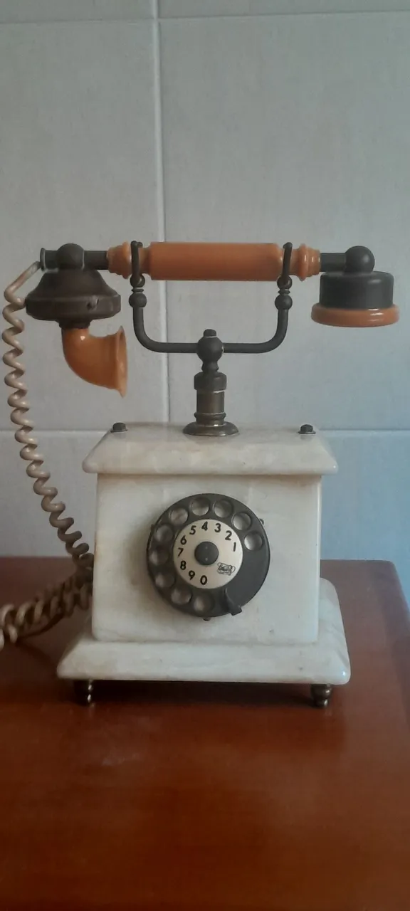 "telefones fixo antigos" - Telefonia Fixa e Sem Fio no Brasil