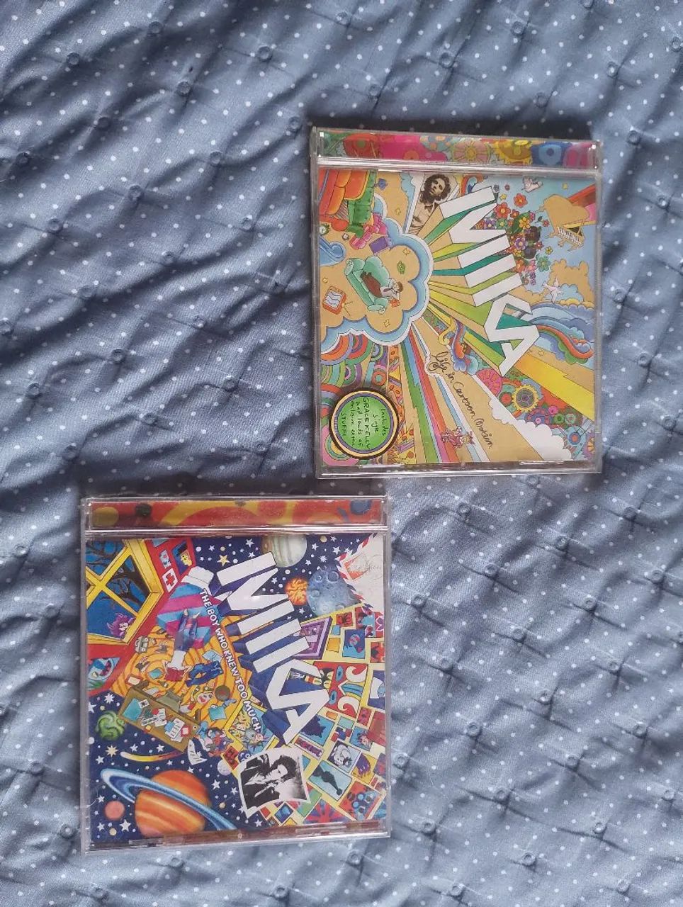CDs MIKA - Life in Cartoon Motion e The Boy Who Knew Too Much - CDs ...