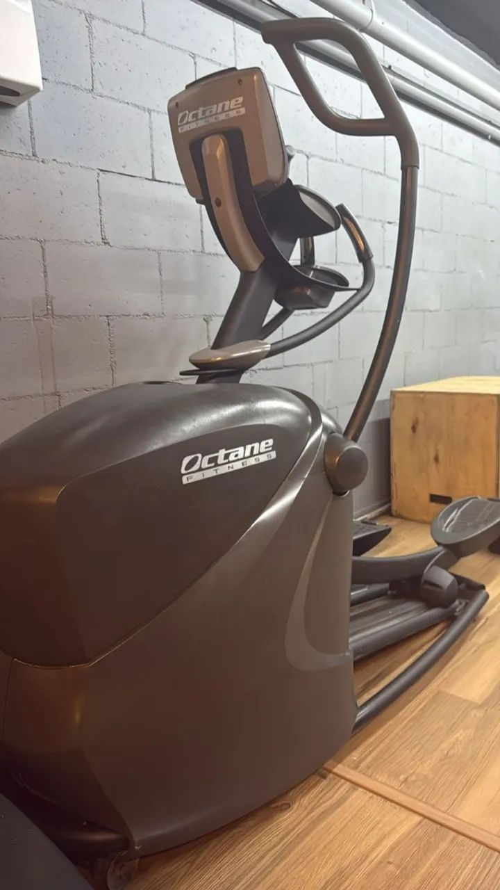 OCTANE PRO 310 - Academia e Exercícios - Barra Olímpica, Rio de Janeiro ...