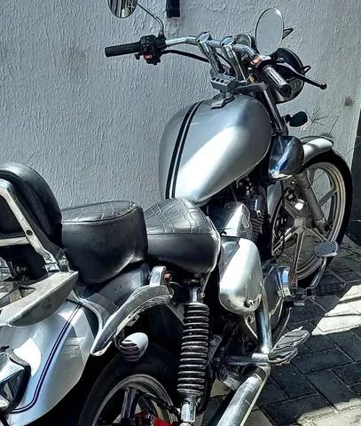 Motos DAFRA KANSAS no Brasil