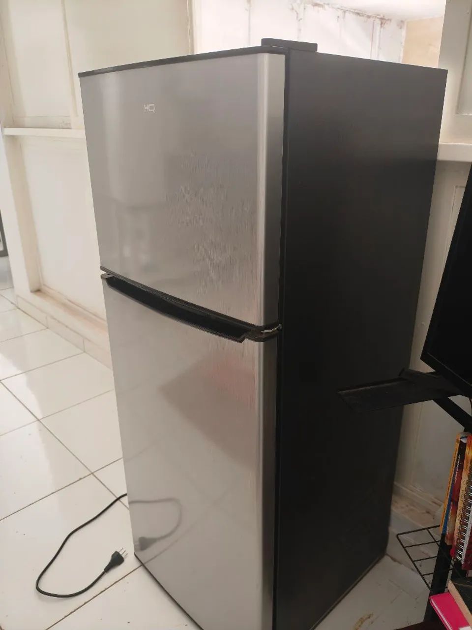 Vendo Geladeira Refrigerador Compacto HQ Defrost 140 Litros ...