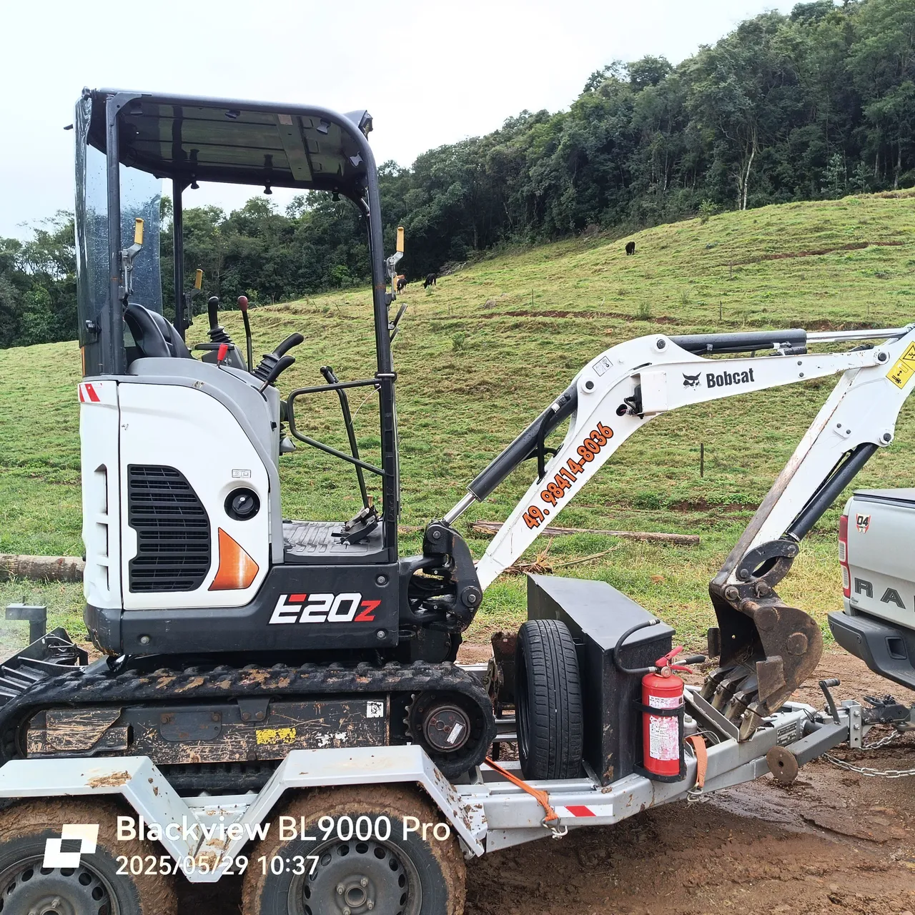 "escavadeira bobcat" - Máquinas pesadas para construção no Brasil