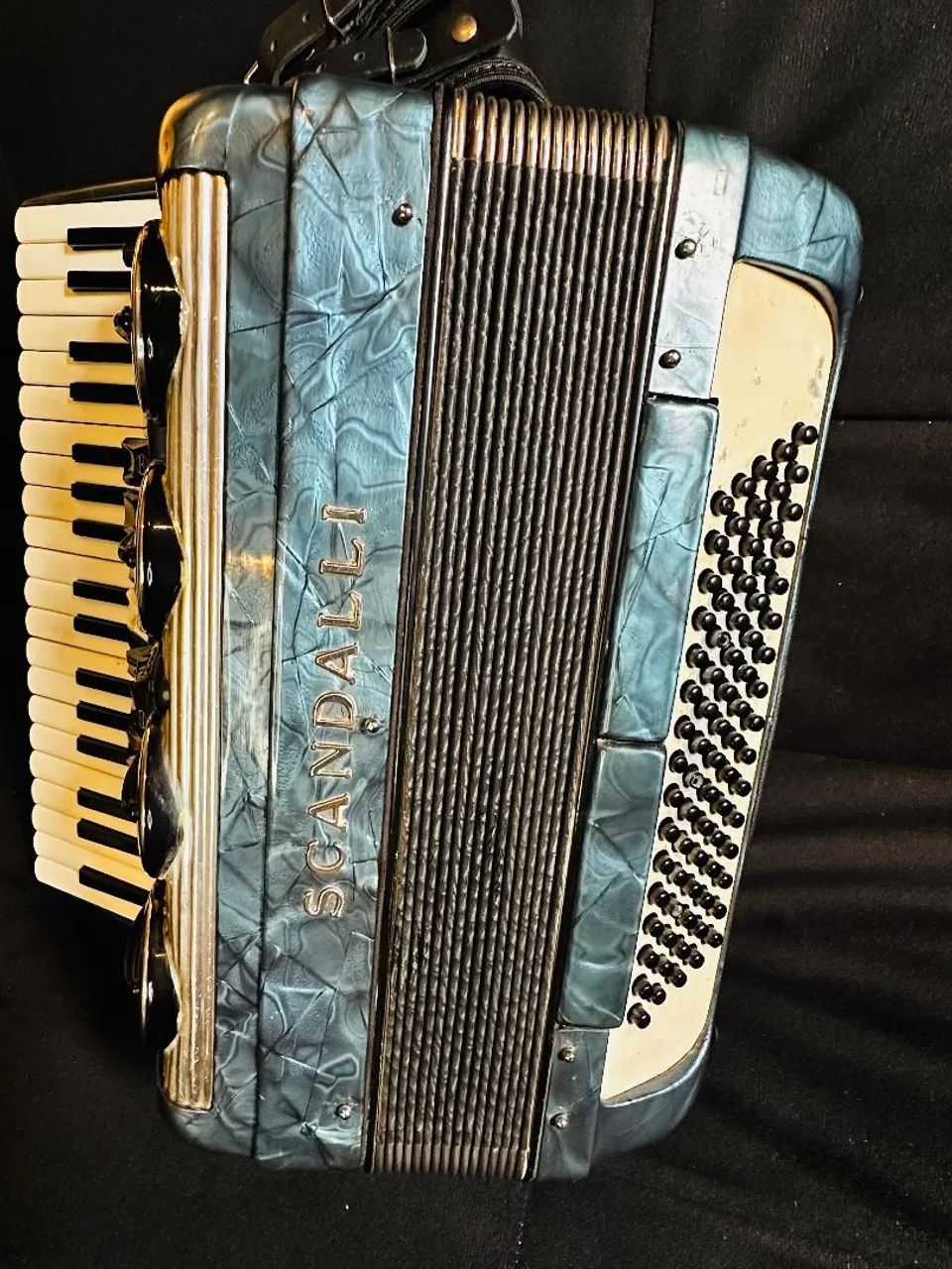 Acordeon sanfona Scandalli 80 baixos - Instrumentos musicais - Prata ...