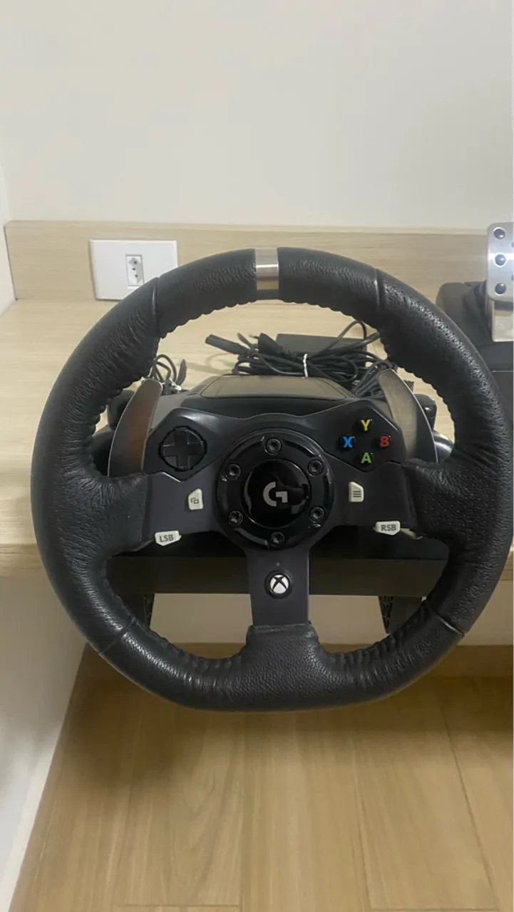 "volantes logitech" no Brasil