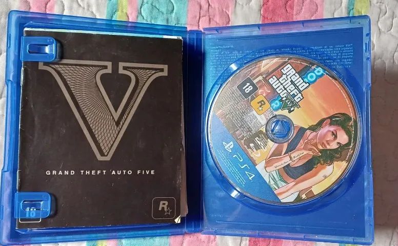 PS4 Slim 500GB com Controle DualShock 4 e jogo GTA V (Com Mapa Original ...