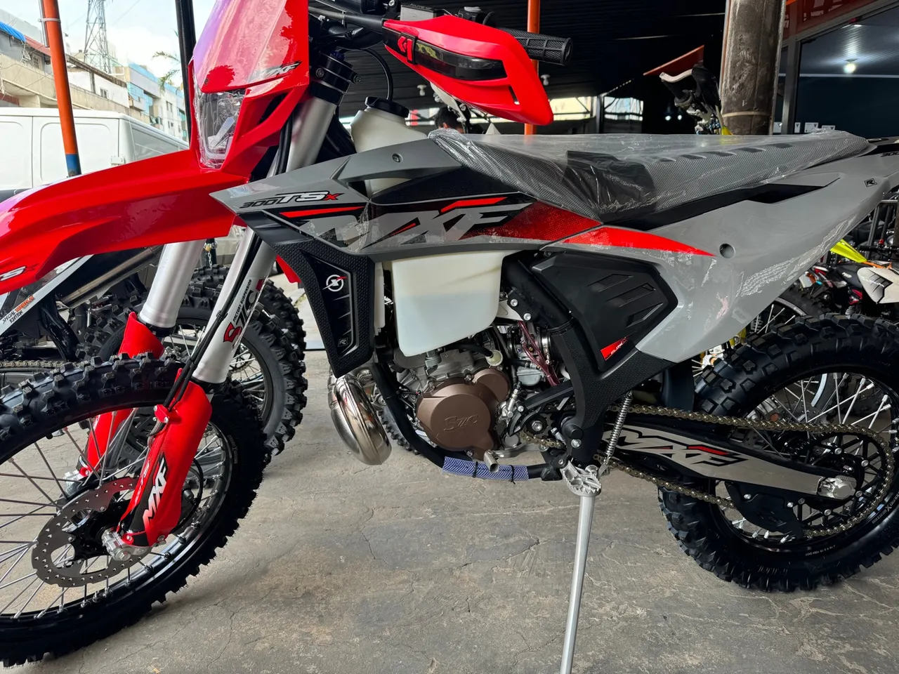 Motos MXF no Brasil