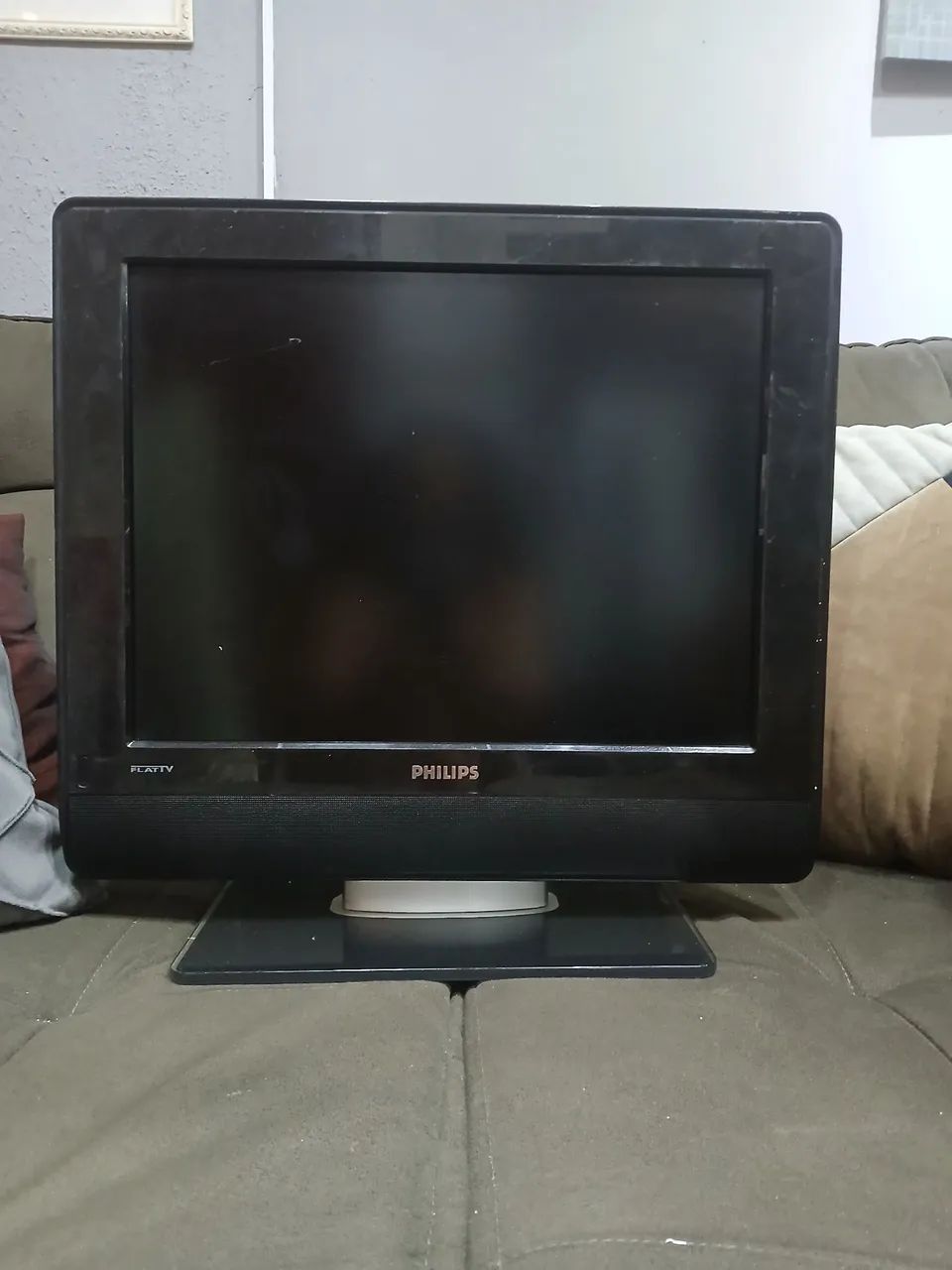 Tv philips 20 polegadas 320,00 aceito cartão - TVs - Senador Camará ...