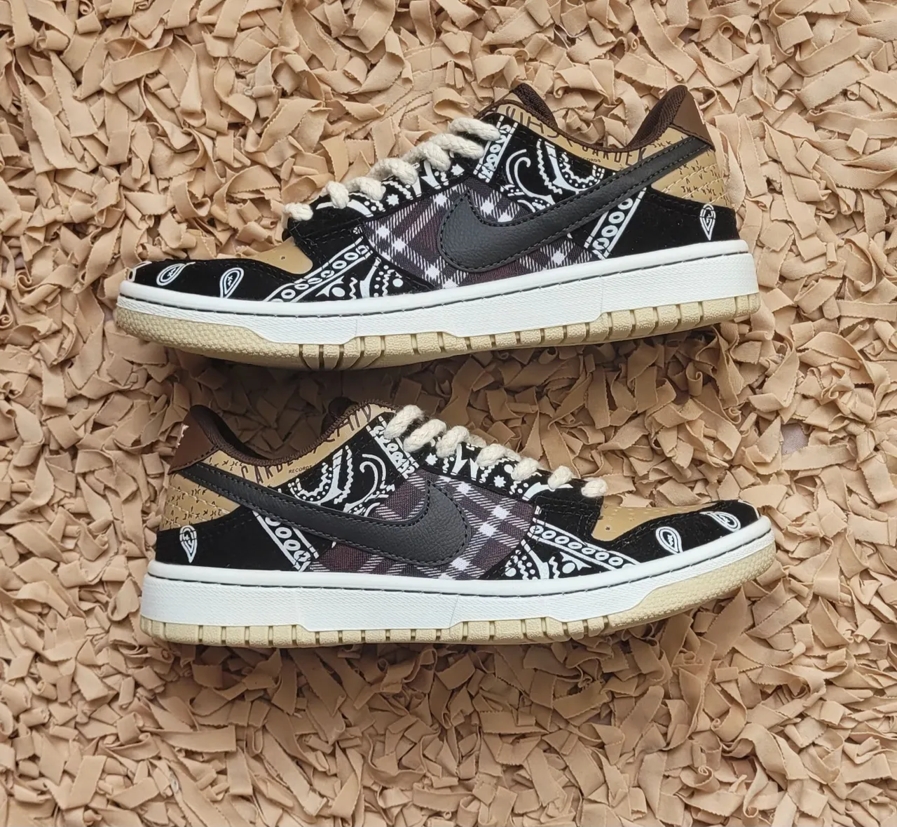 "dunk travis scott" - Calçados no Brasil