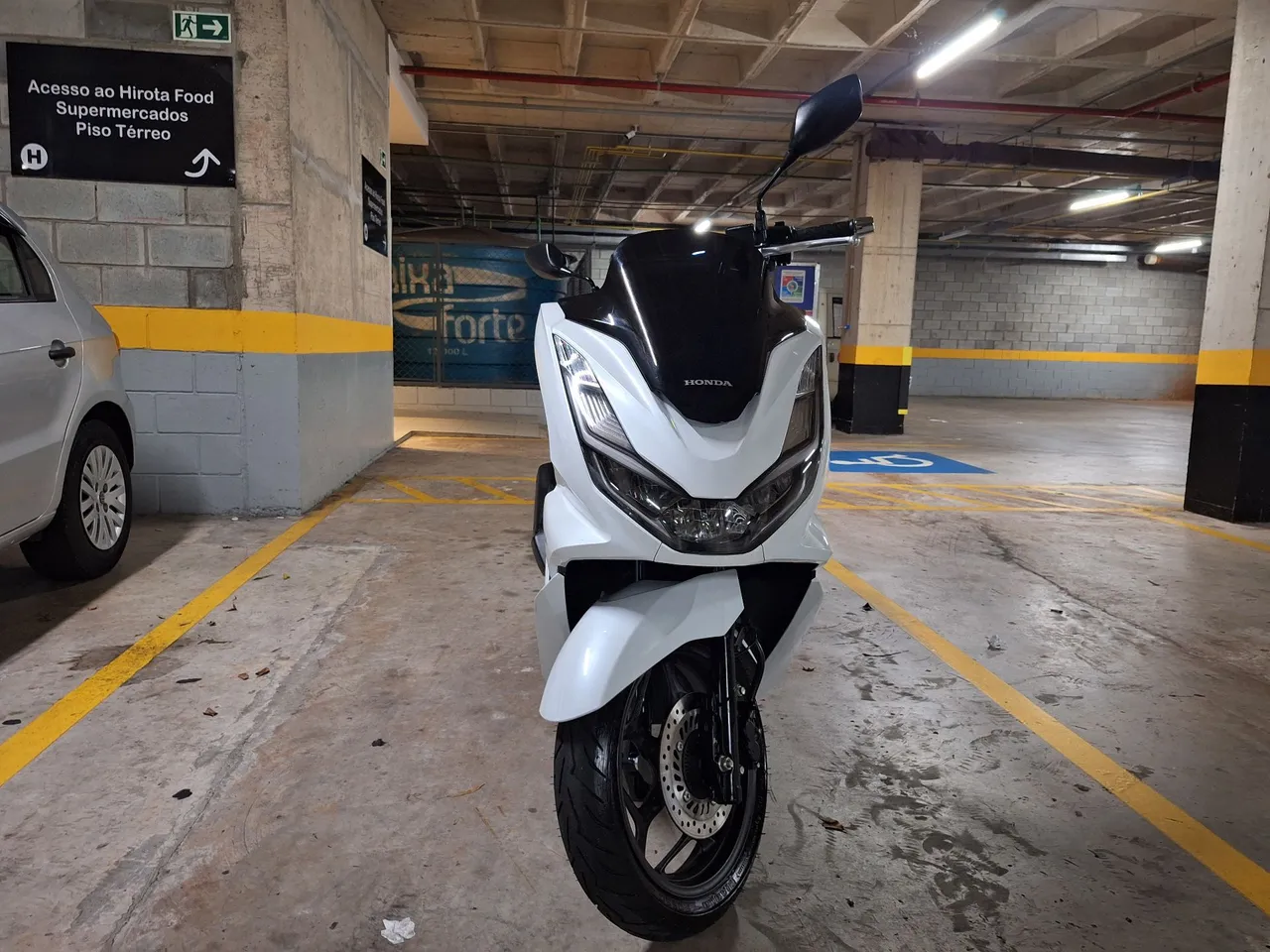 Motos HONDA PCX 2024 no Brasil