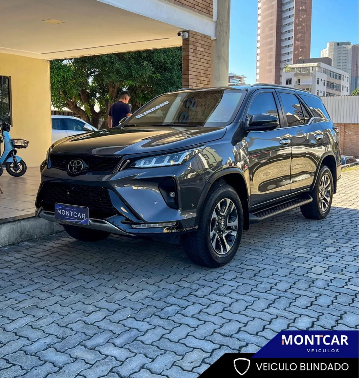 TOYOTA HILUX SW4 DIAMOND 2.8 TB 4X4 DIE. AUT. Usados e Novos