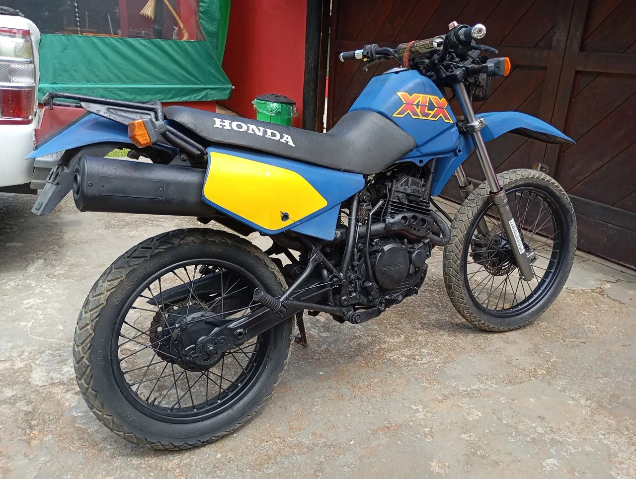 Motos HONDA XLX no Brasil