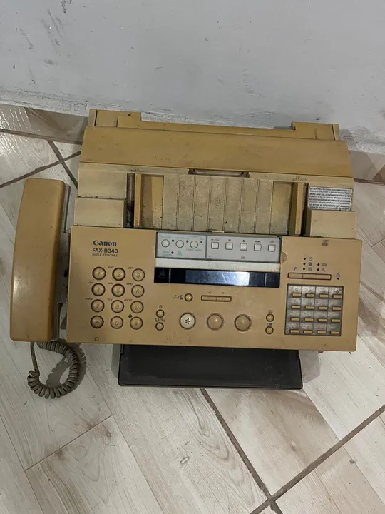 "aparelho de fax" no Brasil