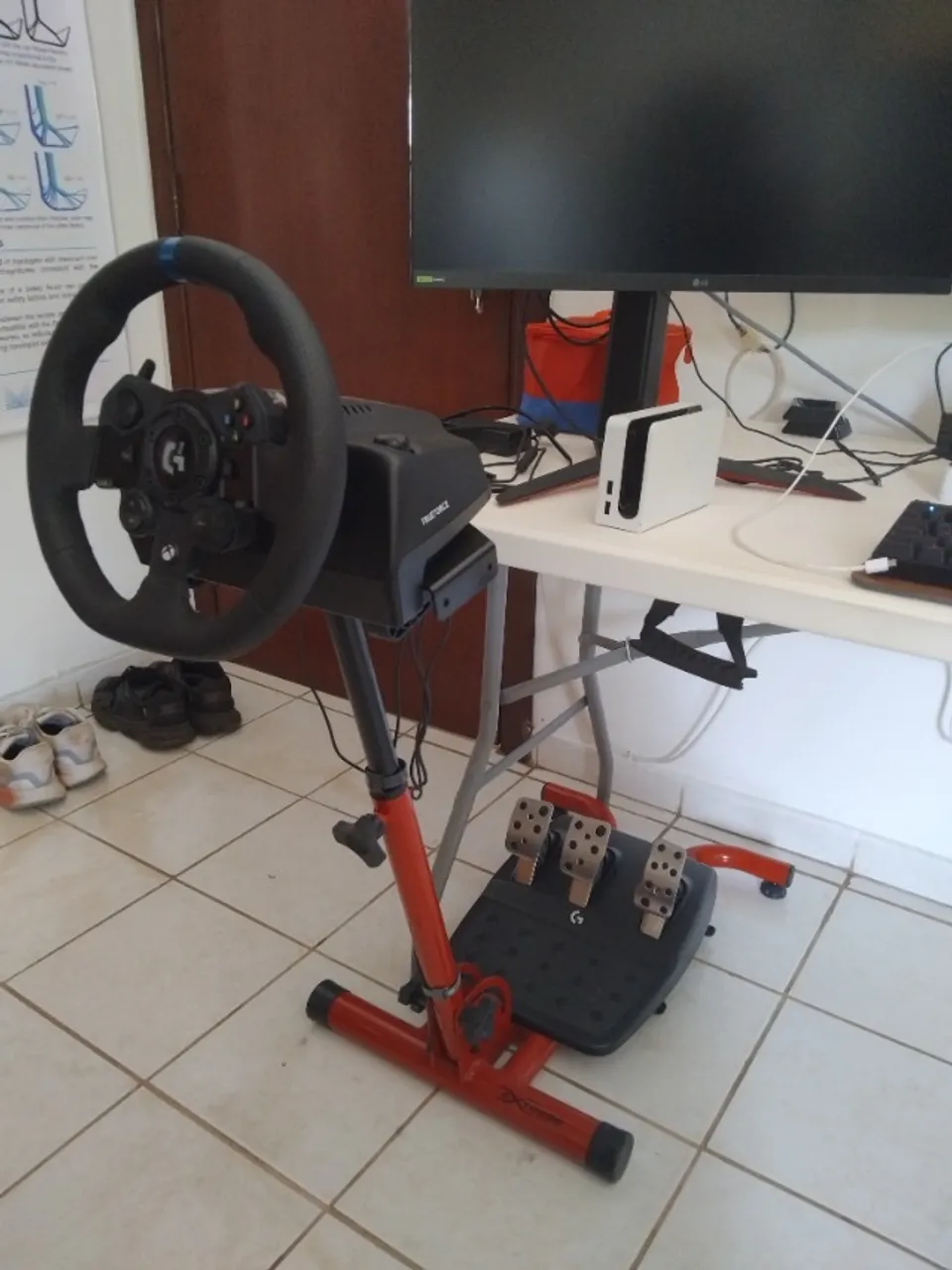 "volantes logitech" no Brasil