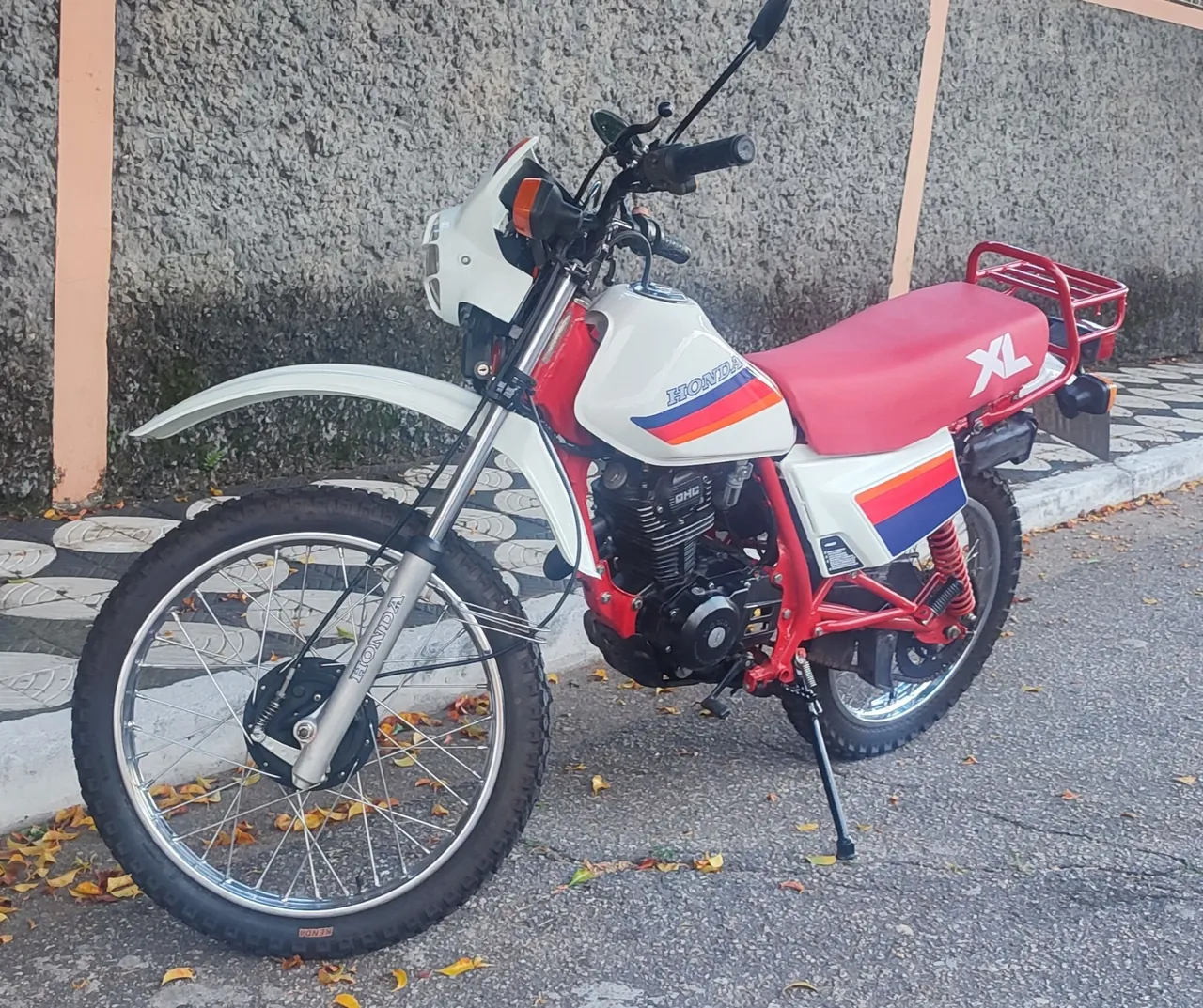 Motos HONDA XL no Brasil
