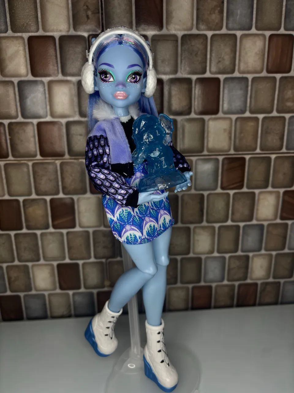 Monster High G3 Abbey Fearbook Completa - Hobbies e coleções - Seriema ...