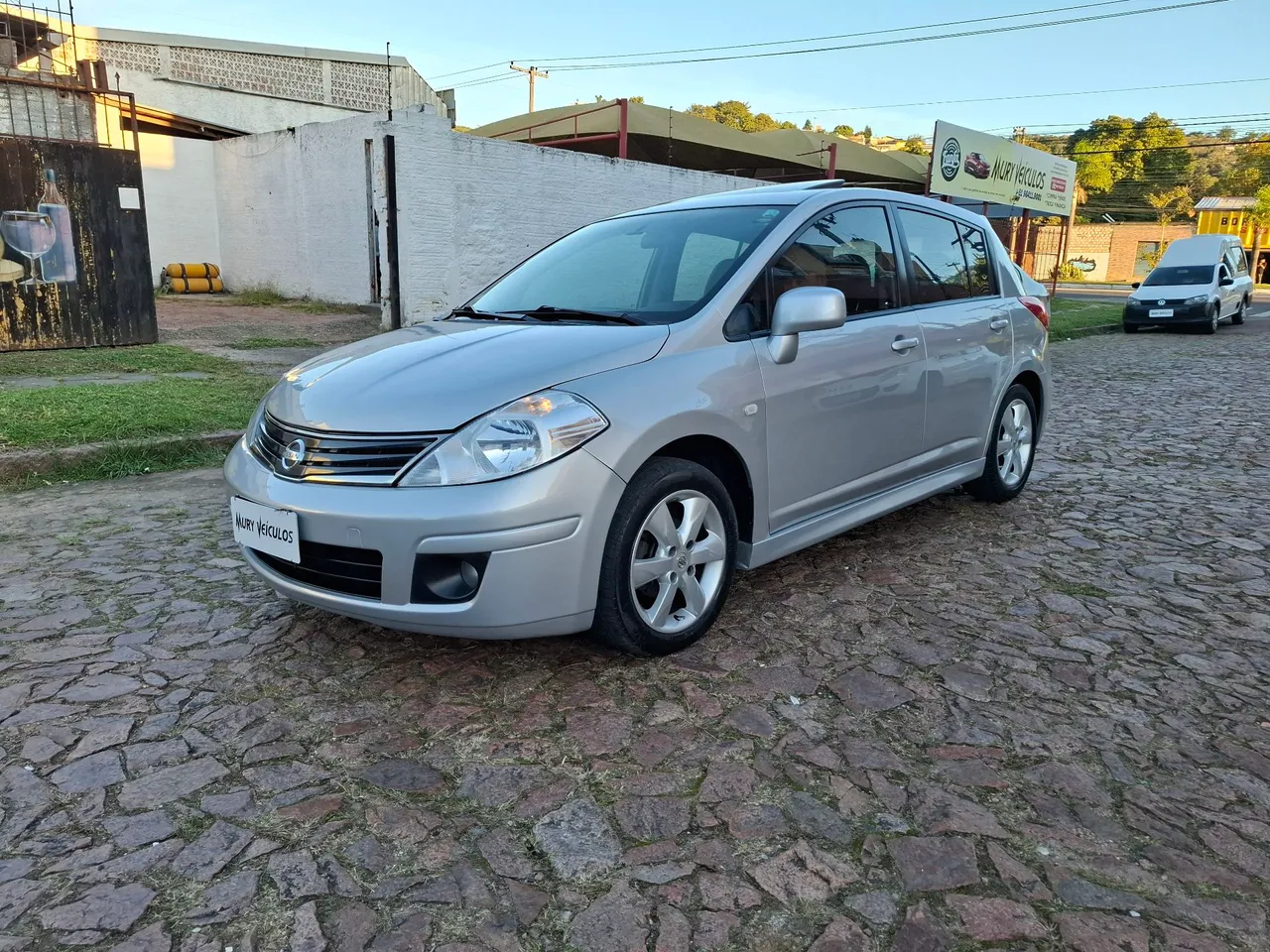 Nissan TIIDA Usados e Novos